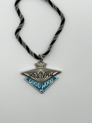 GOODWOOD REVIVAL METAL SWING BADGE 2025 - Black/Grey Rope | eBay