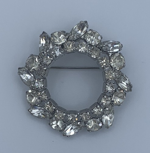 WEISS SIGNED Vintage 1960s Clear Rhinestone Wreath Brooch 2 Inch | eBay