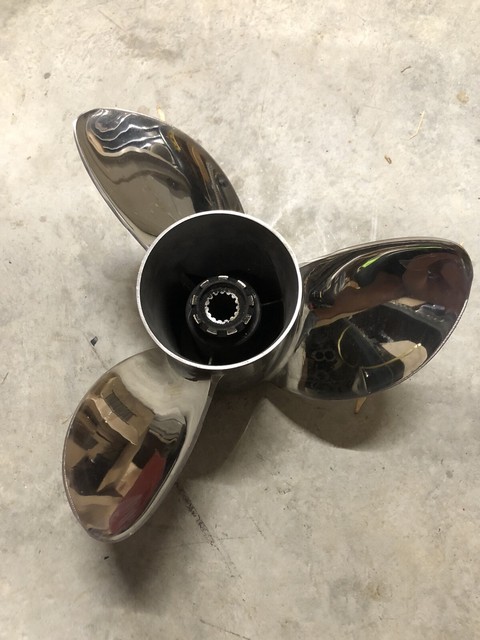Mercury Marine Tempest Plus Propeller 23 Pitch 48-825864 23p for sale ...