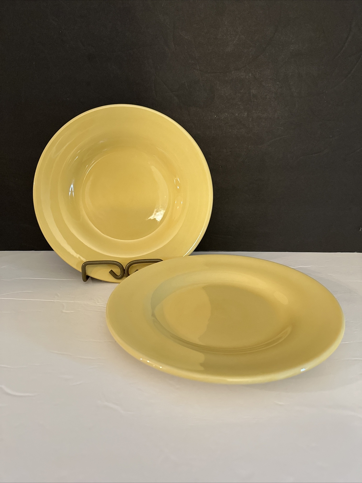 Tabletops Corsica Butter Yellow 8 5/8" Side Plates Round Hand Painted ...