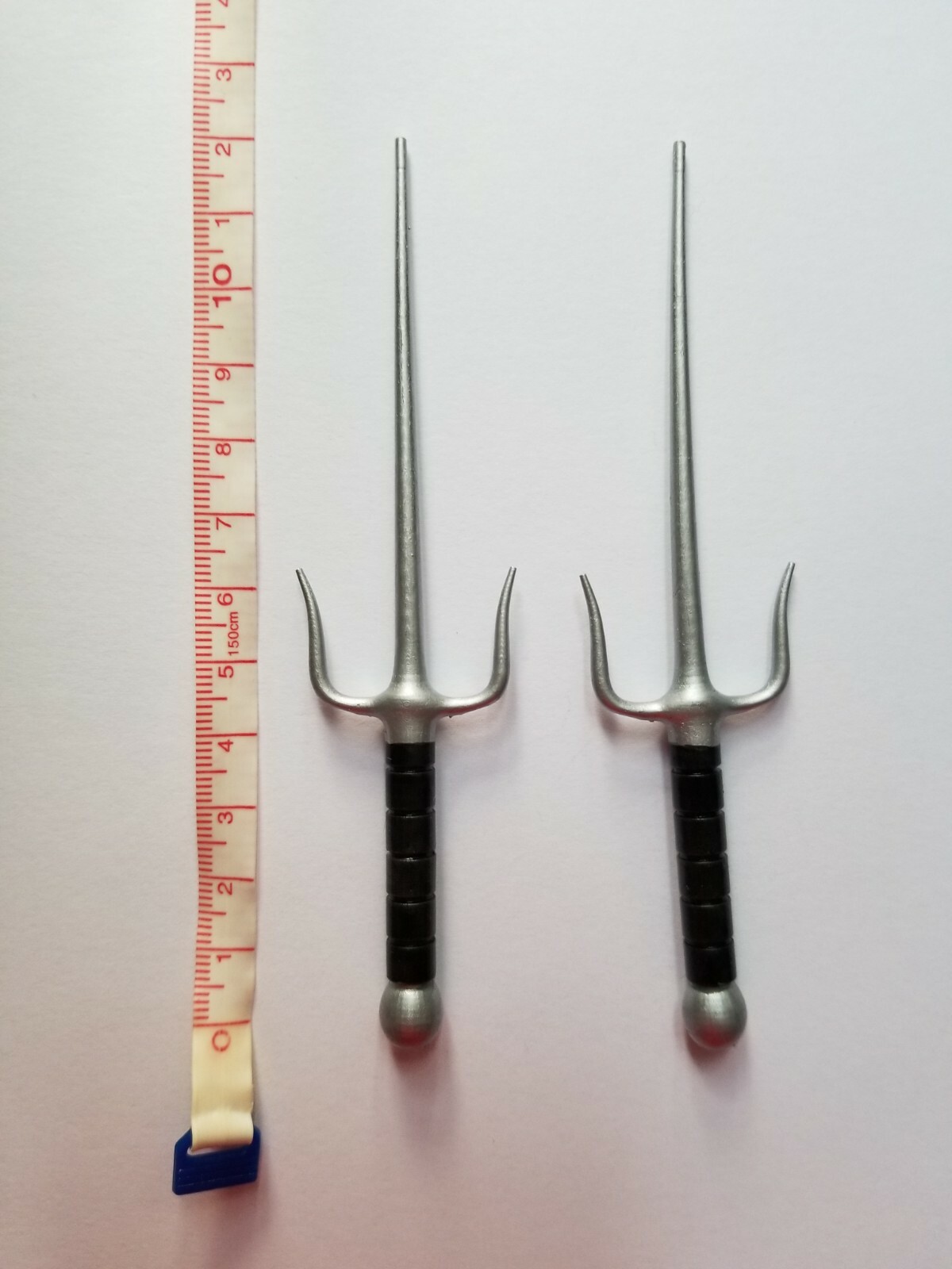 1/4 Scale Set of 2 12cm Plastic Ninja Sais Weapon Sword for 18" Figure ...