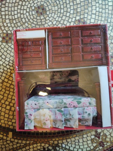 Dollhouse Town Square Miniature, bedroom set | eBay