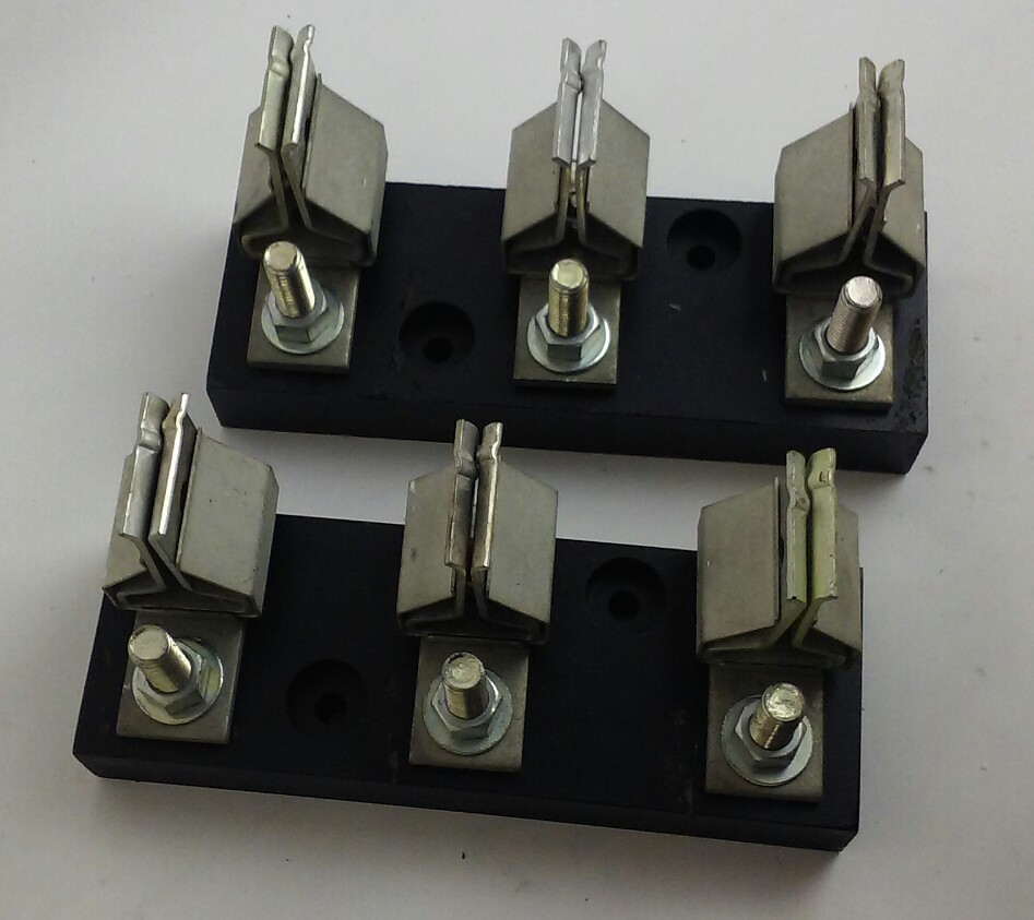 Cutler Hammer FUSE Block C350BFC64 - 250-600V, 200A, 3-pole, Type F ...