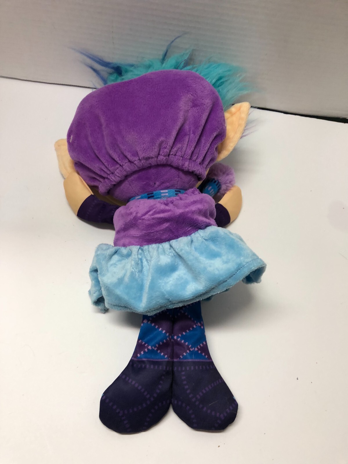 Flip Zee Trolls Winter Wonder Plush Reversible Stuffed Doll 13" Purple ...