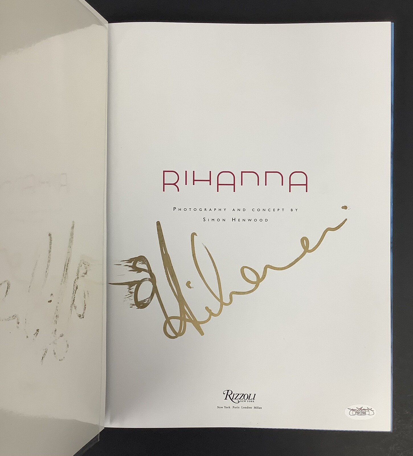 Rihanna Signed Book Last Girl on Earth Coffee Table Book SCB Music ...