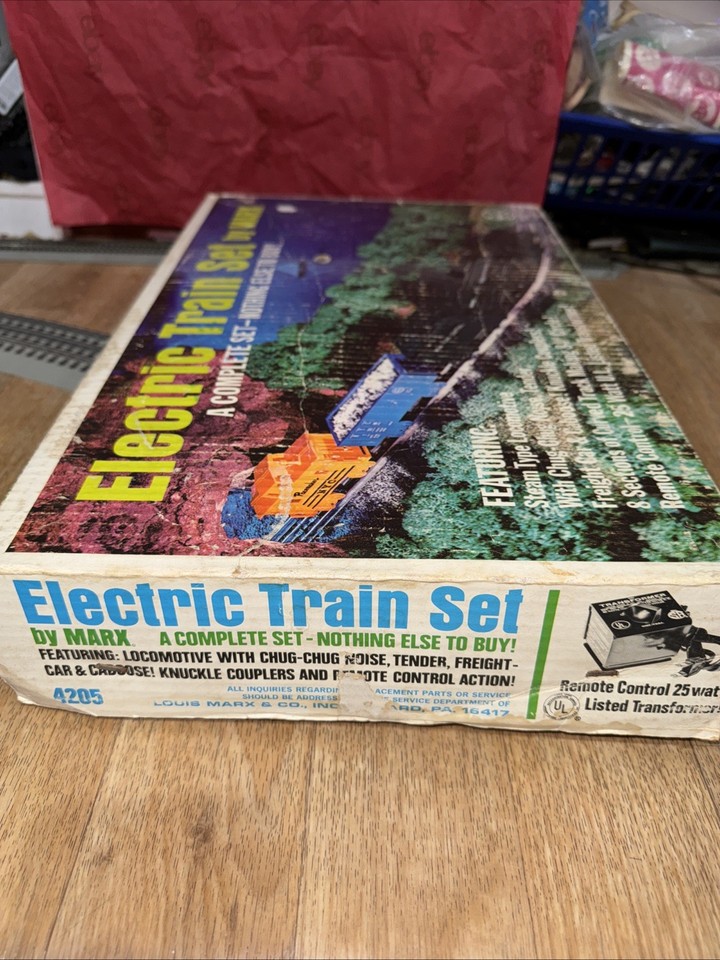 Marx Electric Train Set w/ 490 Locomotive, Cars, Track and Transformer ...