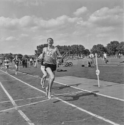 British long distance runner Mike Tagg UK 1965 OLD PHOTO | eBay
