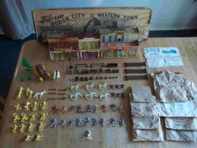 1957 MARX Wyatt Earp Dodge City playset #4228 100% Complete in C-7.5 ...