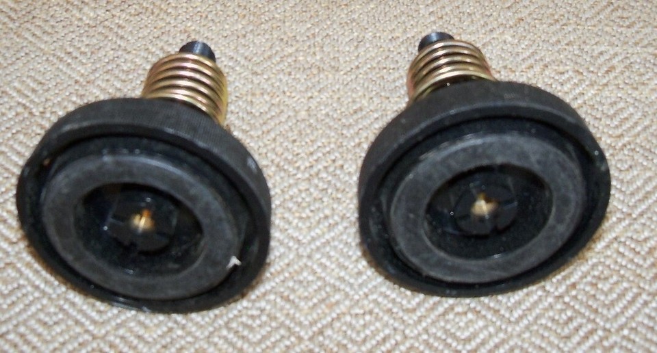 Pioneer PL-L1000 Turntable Parts - Foot & Suspension Spring Assembly ...