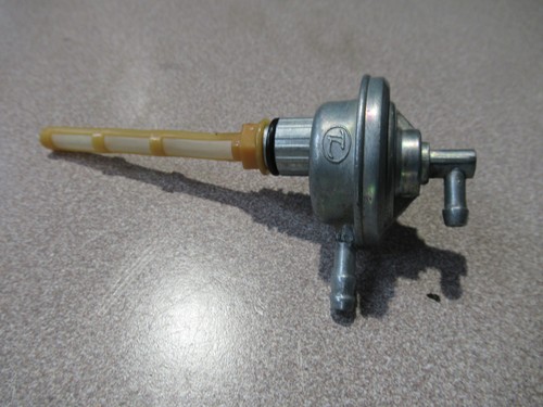 ROBINET D ESSENCE (PEUGEOT 50 Kisbee Rs 4 Temps - 95813,19) | eBay