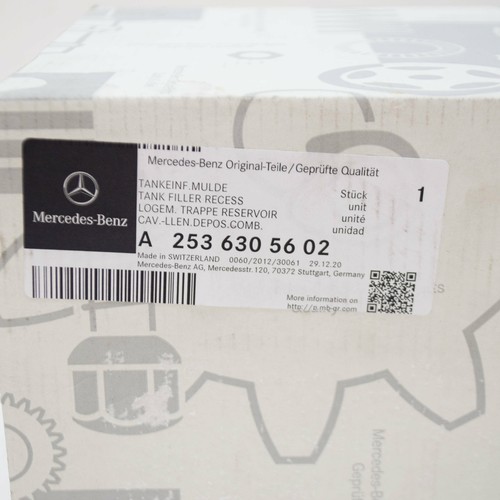 MERCEDES-BENZ GLC C253 REAR FUEL FILLER RECESS A2536305602 17-19 NO ...