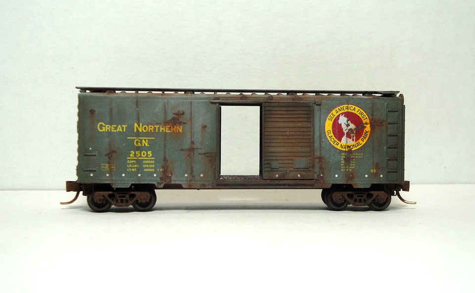 N Scale Micro Trains GN custom weathered 40' single door box car # 2505 ...