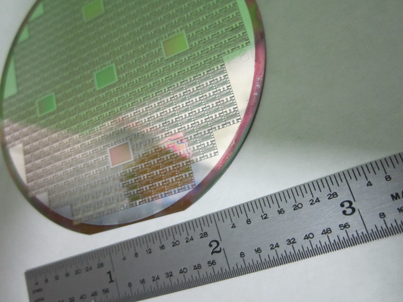OPTICAL COMPONENTS ON WAFER IN SAPPHIRE SUBSTRATE OPTICS AS IS BIN#U8 ...