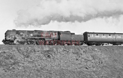 PHOTO SR MERCHANT NAVY LOCO 35022 AT BINCOMBE 1966 | eBay UK