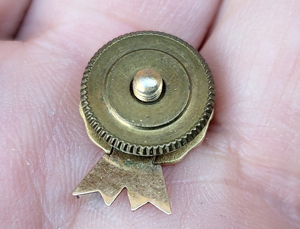 14K Gold Pabst Breweries Beer 10 Year Service Award Screw Back Pin 2.5 ...