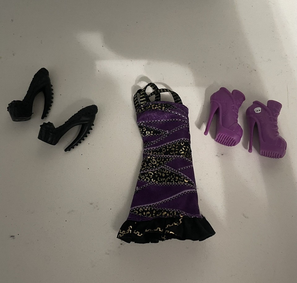 Monster High Doll Clawdeen Wolf Heart Fashion Mattel | eBay