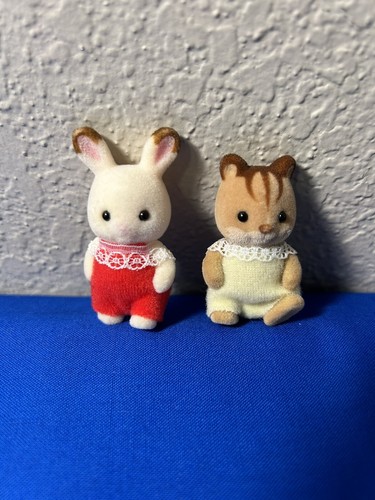 Calico Critters Sylvanian Families Chocolate Rabbit & Walnut Squirrel ...