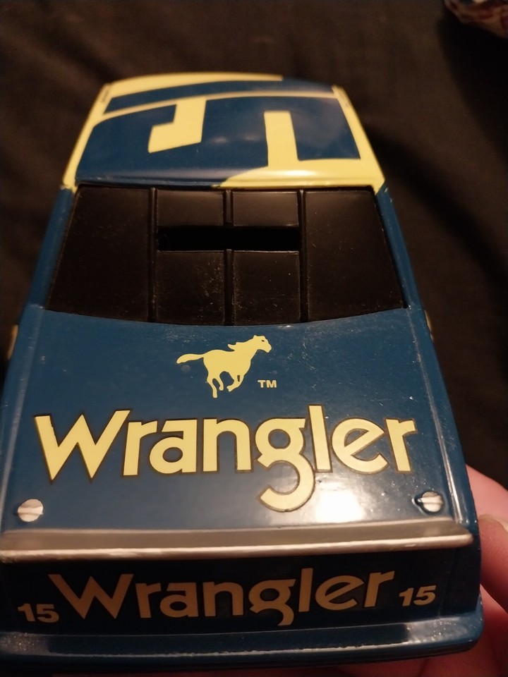 Dale Earnhardt Sr #15 Wrangler 1982 Action 1:24 NASCAR BW BANK 1 of ...