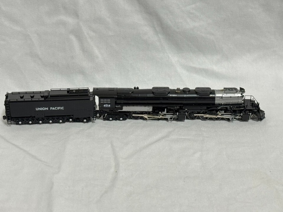 KATO N Gauge 126-4014 Union Pacific Railroad Big Boy #4014 Locomotive ...
