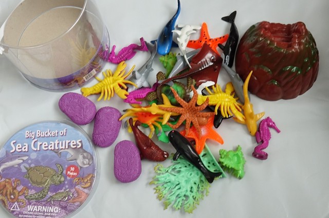 SCS Direct Ocean Sea Creature Action Figures Big Bucket of Creatures ...