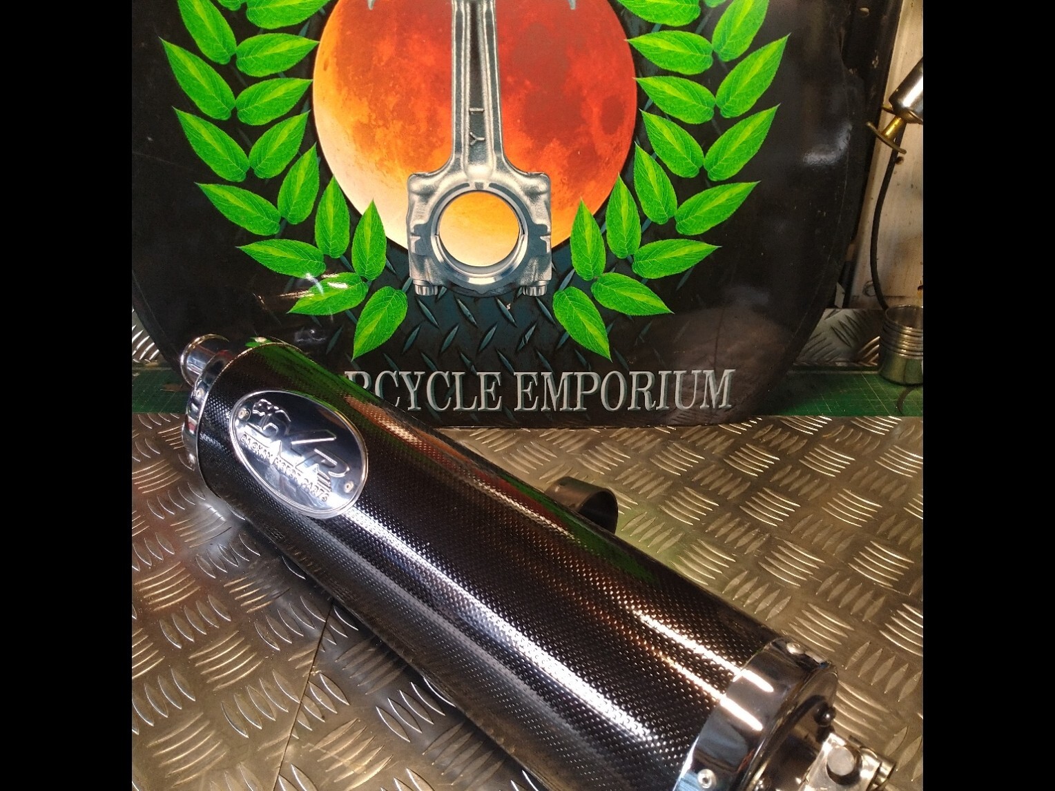 51mm Carbon effect slip on 450mm long universal Exhaust Can deep tone ...