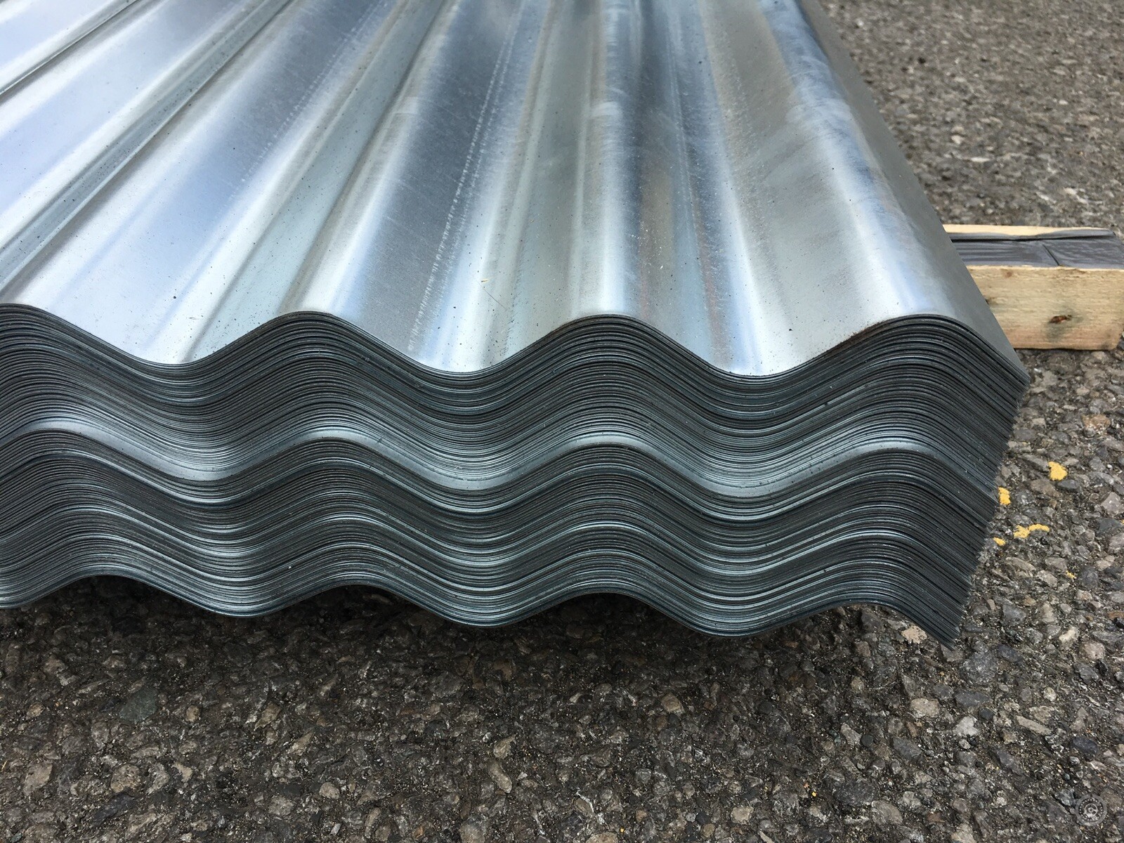 10ft Box Profile 32/1000 Metal, Tin, Steel Galvanized Roofing Sheets ...