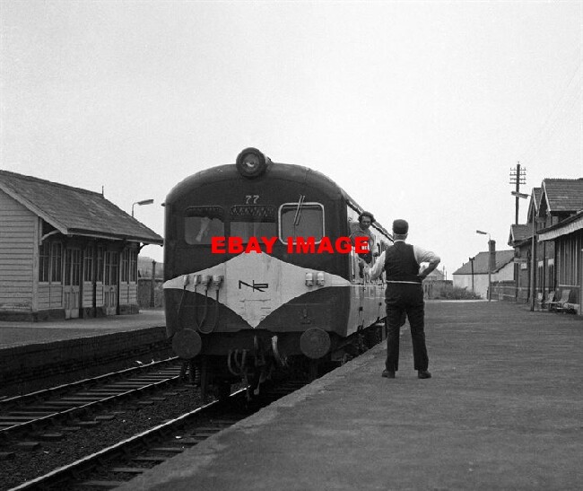 PHOTO NIR CLASS 70 LOCO NO 77 ENTERING CASTLEROCK WITH 20.20 ...