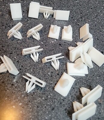 GM Rocker Panel Moulding Clip OEM#22603384 21pc | eBay