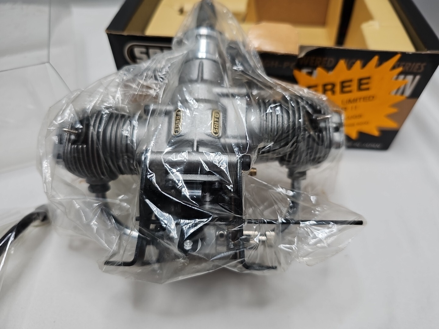 SAITO FA-60T Flat Twin 4-Stroke Glow Nitro RC Airplane Engine .60 New ...