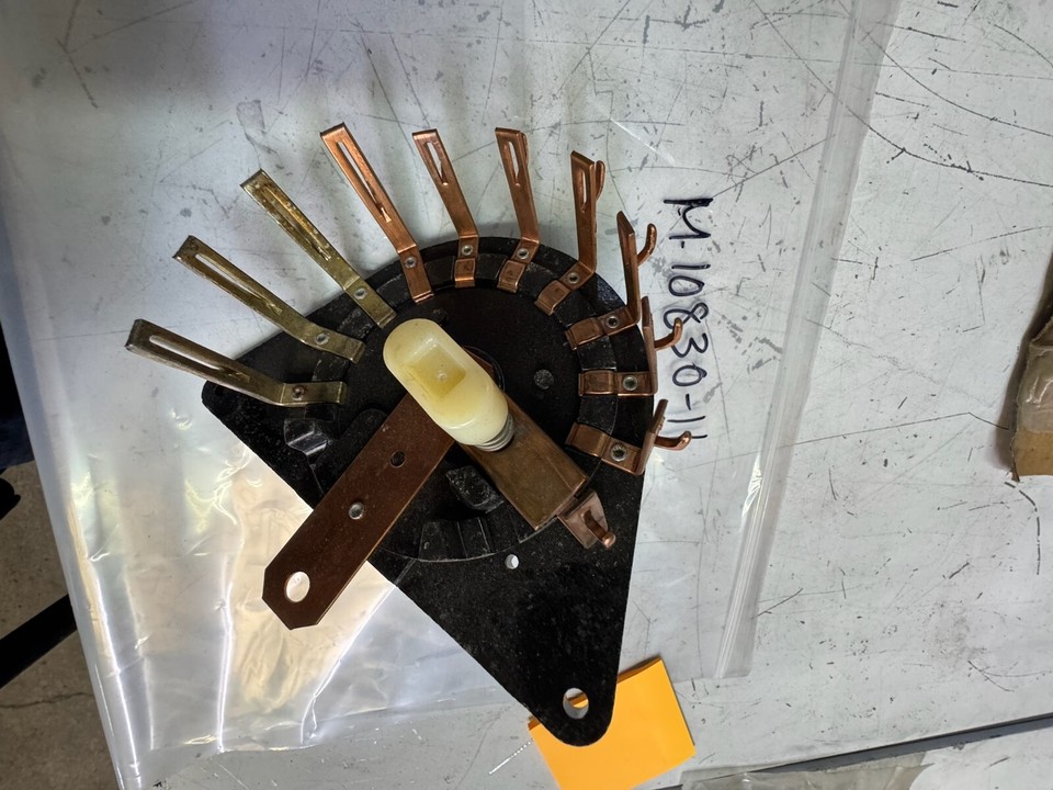 M10830-11 Selector Switch - New Old Stock | Lincoln Welder Part | eBay