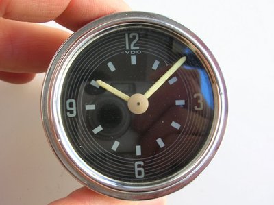 VDO 8-day Clock dashboard glove VOLKSWAGEN VW COX KÄFER BUG UHR AUTOUHR ...