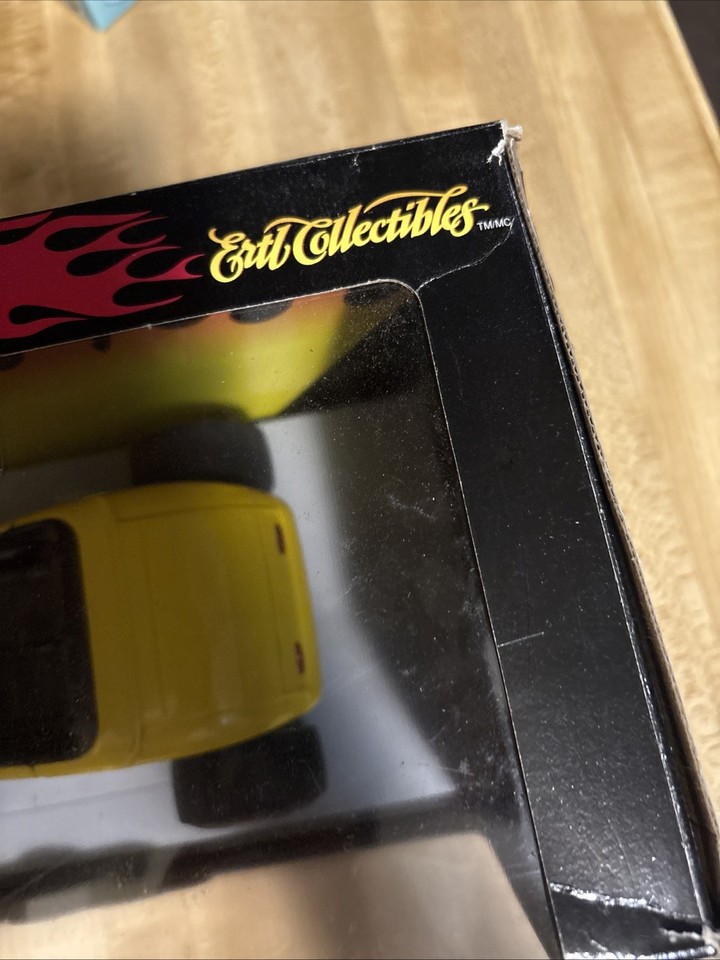 ERTL AMERICAN MUSCLE 1934 FORD HOT ROD -YELLOW- 1/18 SCALE | eBay
