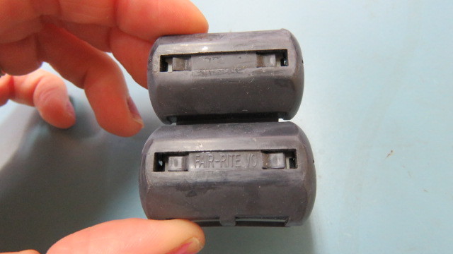 Fair-Rite 431167281 Qty of 3 per Lot Ferrite Core Round Cable Snap-Its ...