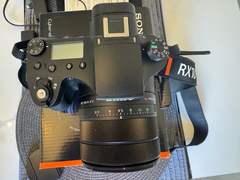 Sony RX10 Mark IV Bridge Digital Camera 24-600 Zoom Lens. | eBay UK