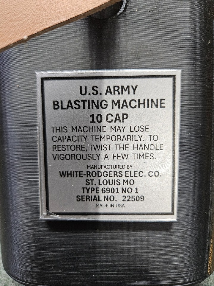 WWII repro Blasting Machine 10 Cap US ARMY - White Rodgers Elec. Co ...