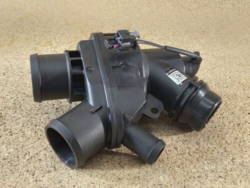 GENUINE LAND ROVER THERMOSTAT W HOUSING RANGE ROVER 18 RANGE R SPORT 18 ...