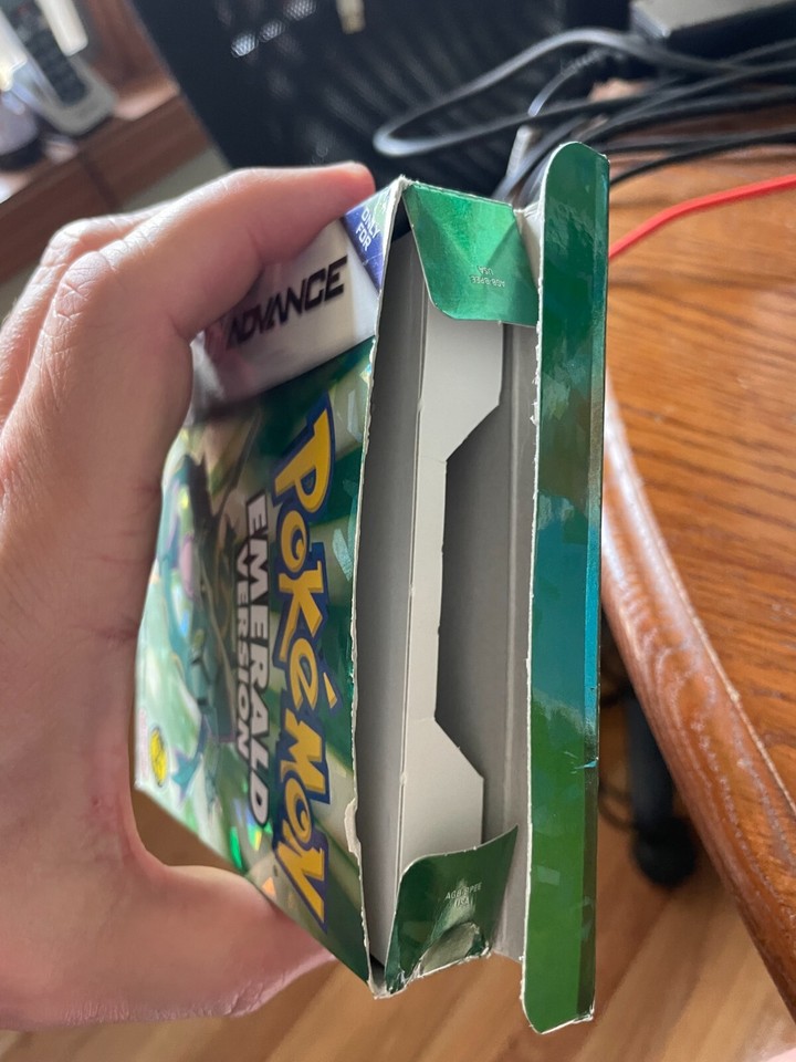 Pokémon Emerald Version (Nintendo GameBoy Advance) Box And All Inserts ...