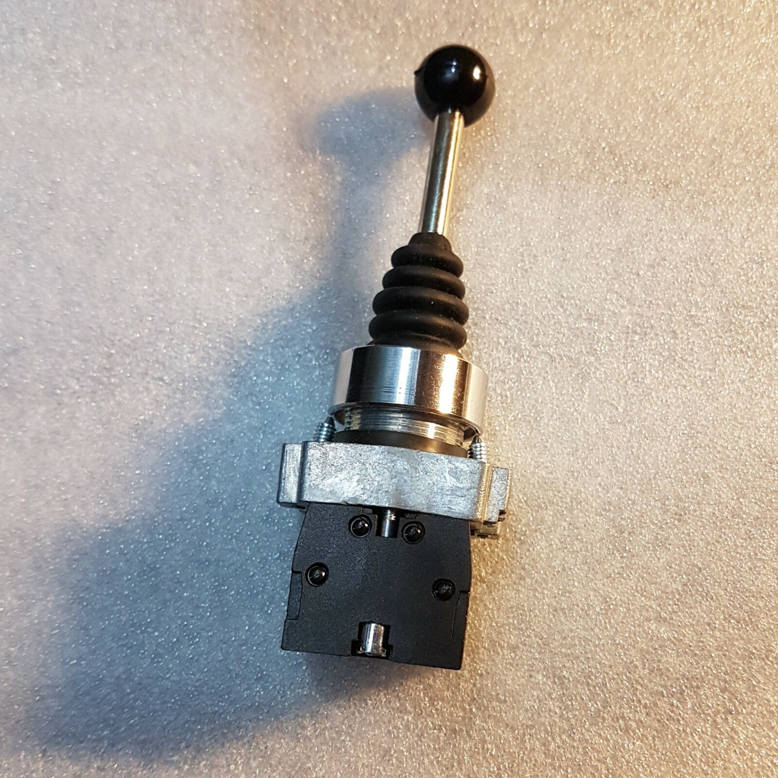 Momentary Spring Return 2NO XD2PA22 Joystick Switch 2 Position | eBay