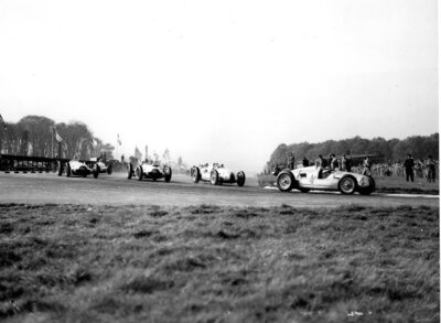 Tazio Nuvolari leads Hermann Muller both Auto Union D-typ 1938 Racing ...