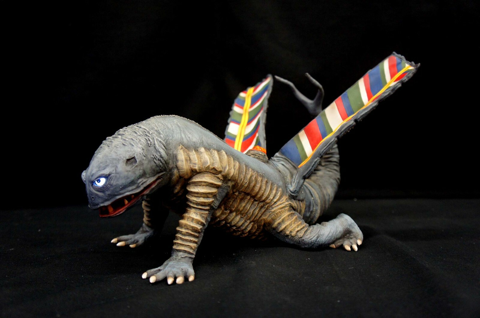 Ultraman Kaiju Kemular Art Statue 30 cm Posion Gas Monster 毒ガス怪獣 ケムラー ...