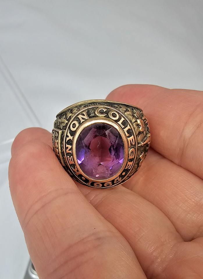 Vintage Elliott 10K Yellow Gold Amethyst 1964 College Class Ring ...