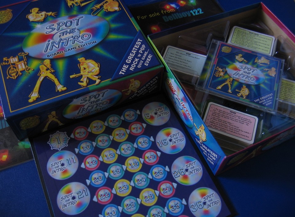 Spot The Intro - Board Game Edition - Cheatwell Games - VGOOD/fair ...