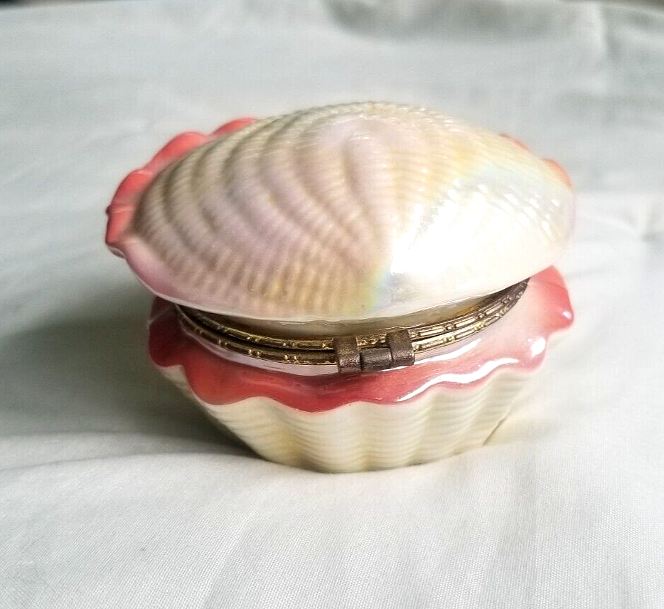 Glazed Ceramic Clam Sea Shell Trinket Jewelry Box Hinged Lid w Clasp ...