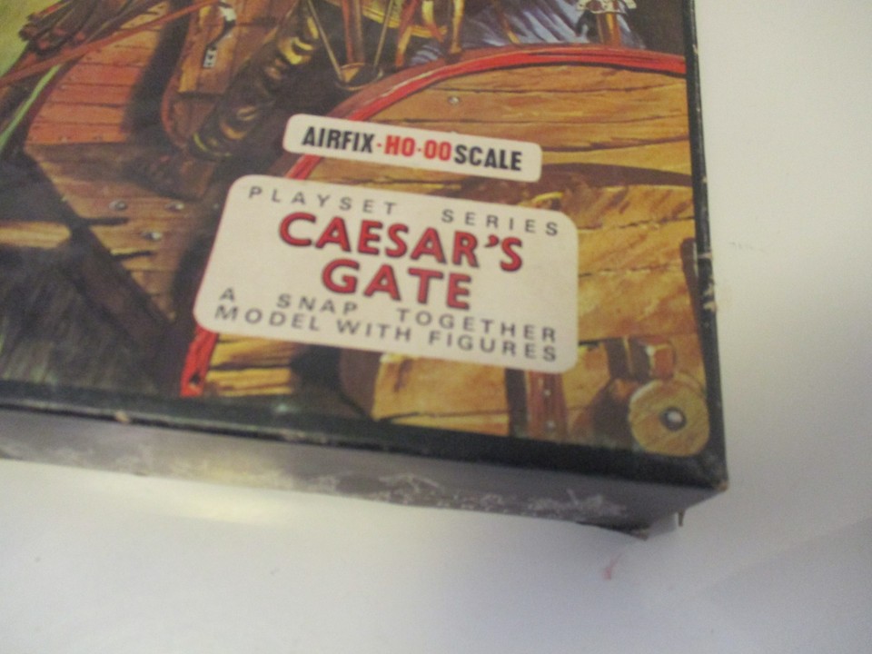 Vintage Airfix HO Scale CAESAR'S GATE Playset - Toy Soldiers in ...