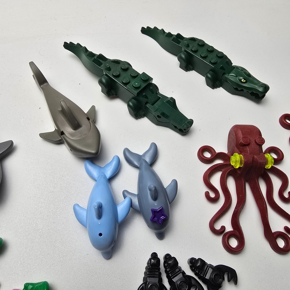 LEGO Animal Figure Bundle Octopus Dolphin Croc Sharks Fish Etc Lot A ...