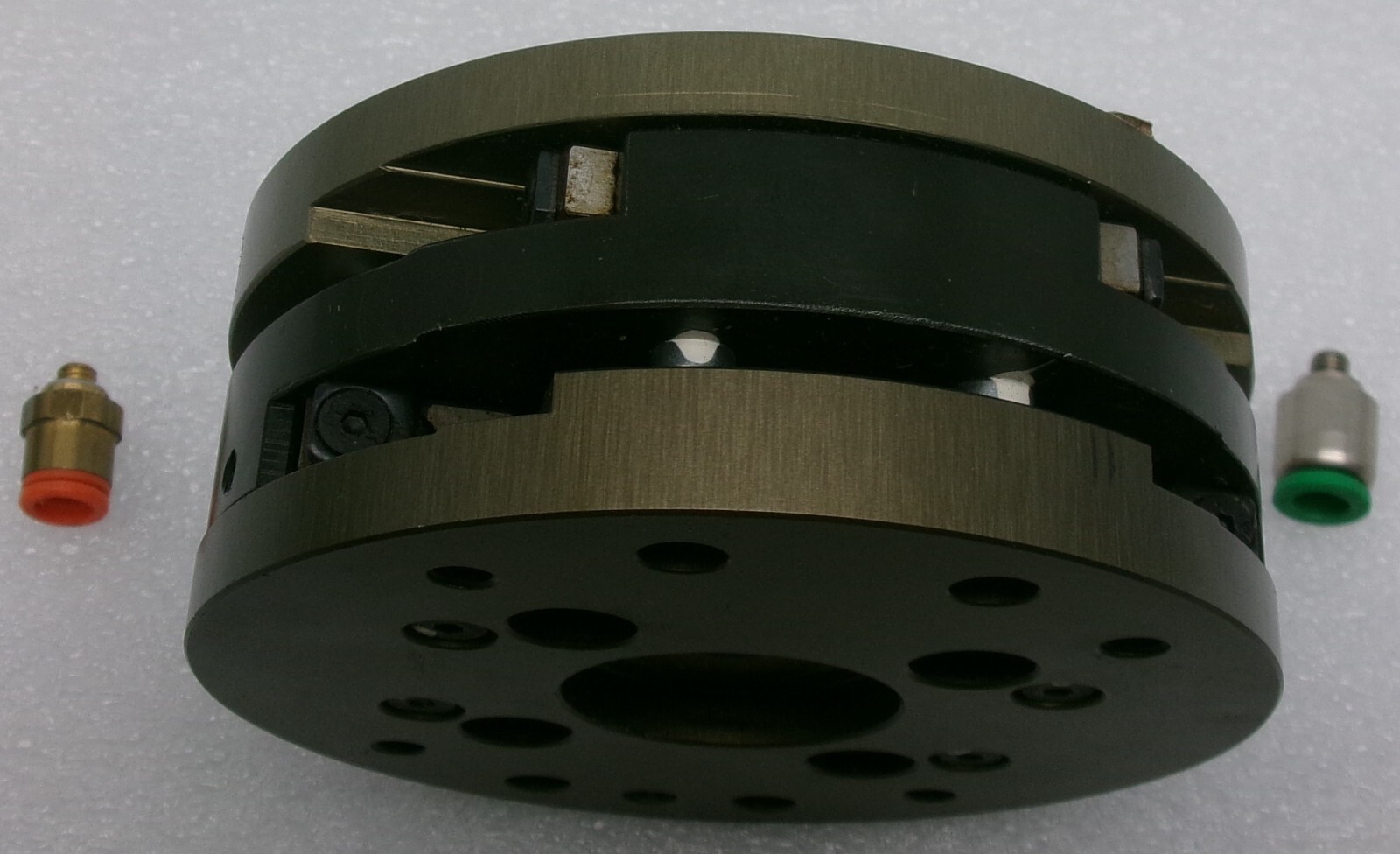 Greifer KA-100 Lateral Compliance Device Pneumatic Centering #638J | eBay