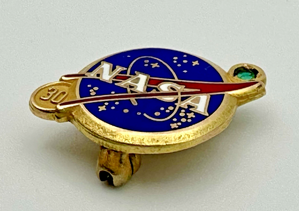 Vintage 10K GOLD NASA 30 Year Service Pin w/ Emerald - Enamel Logo ...