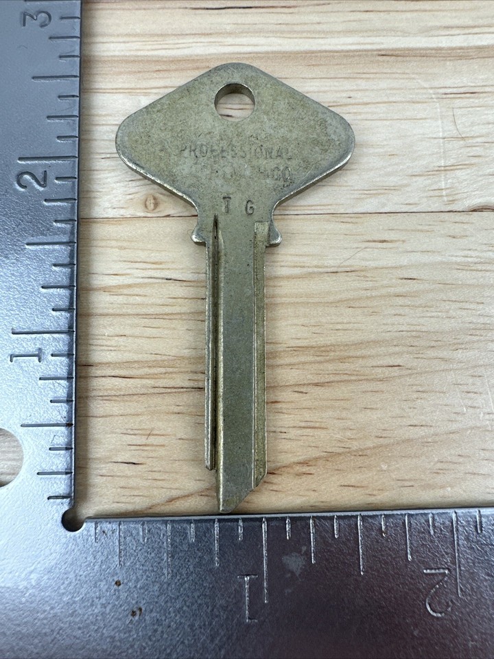 Vintage Yale and Towne Manufacturing Company TG Key Blank Nickel | eBay