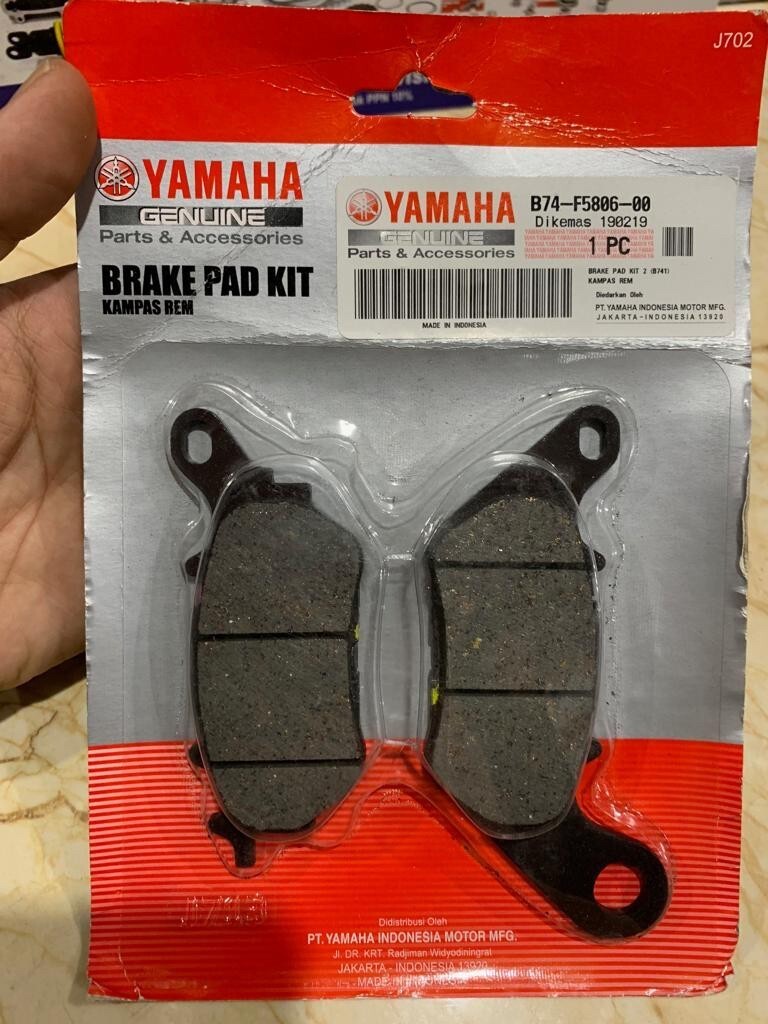 Brake Pads Yamaha XMAX Rear Fits Genuine REAR 300 YAMAHA B74-F5806-00 ...