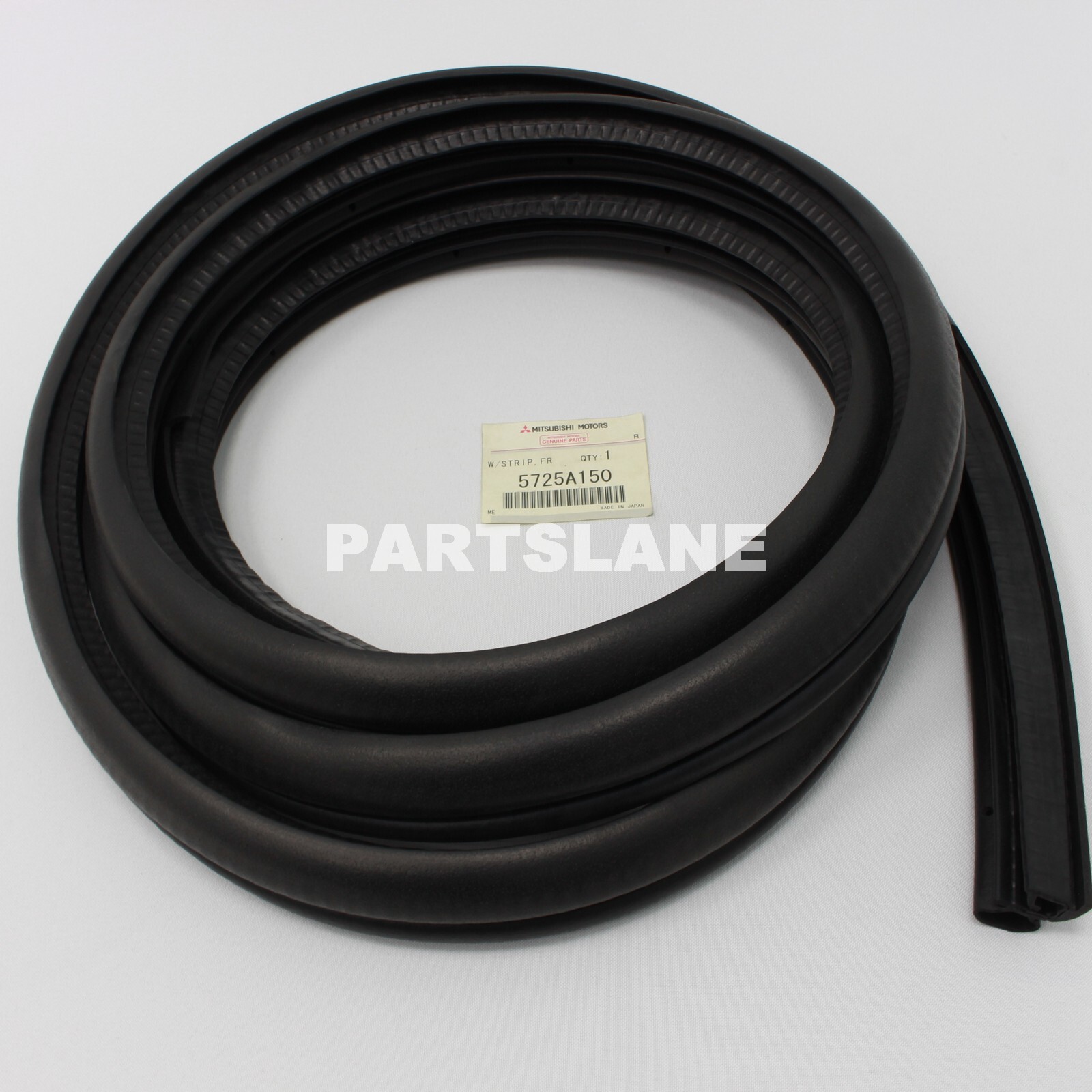 Mitsubishi Outlander 2016-2020 OEM Inner Right Front Door Weatherstrip ...